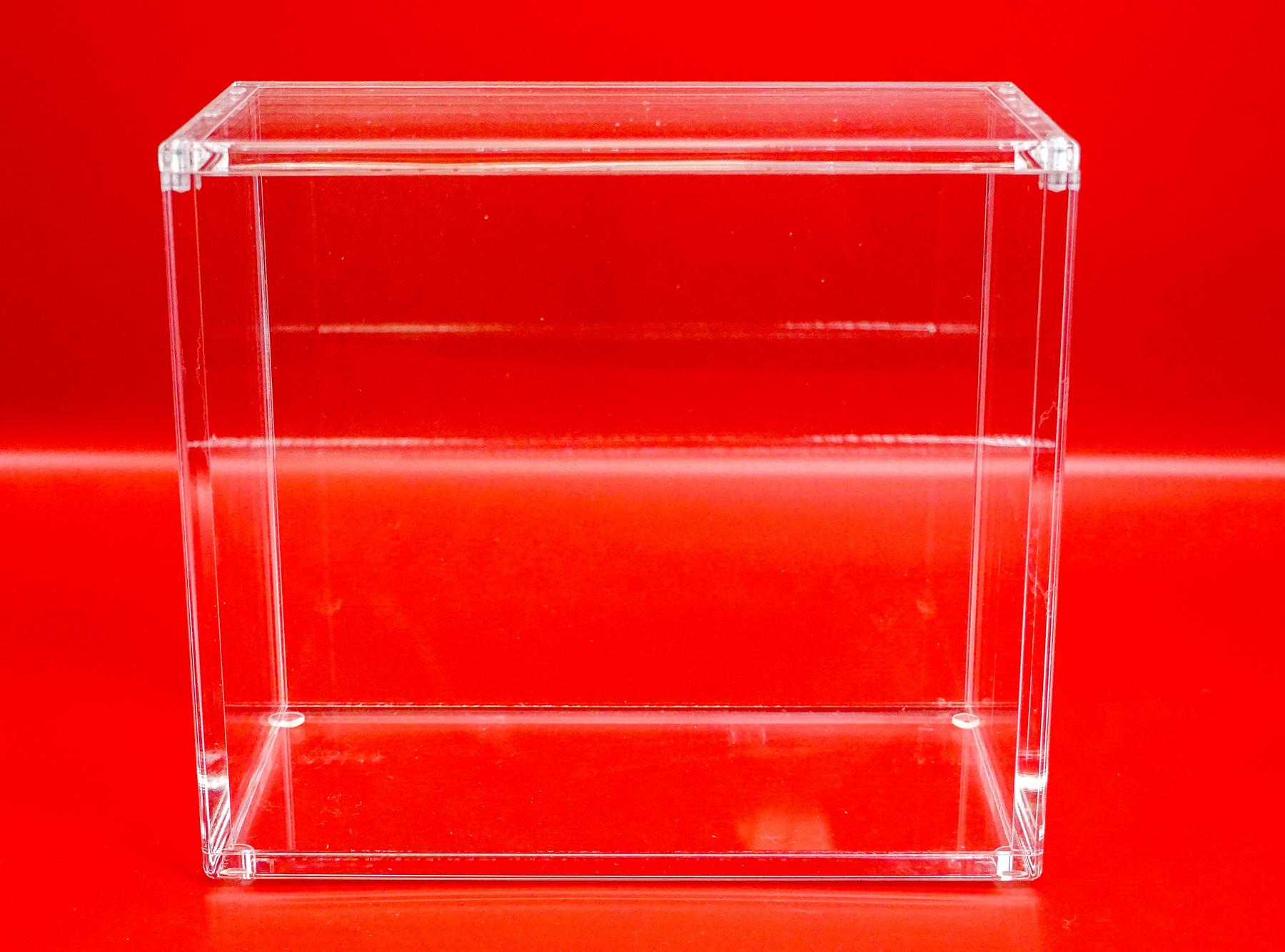 Acrylic UV Safe Display Case (VXS 1052) | DA Card World